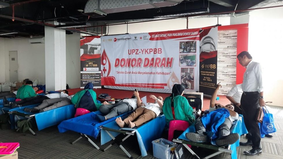 Setetes Darah Anda Menyelamatkan Kehidupan: Bank Banten Gelar Aksi ...